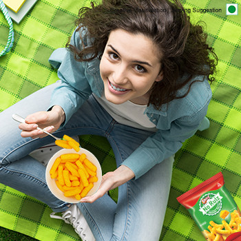 Buy Bingo! No Rulz Cheese Curlz Namkeen - Baked Online at Best Price of ...