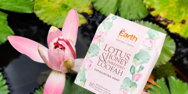 Buy The Earth Reserve Lotus Honey & Shredded Loofah Exfoliating Soap ...