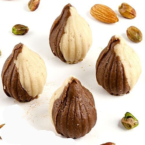 Buy Ghasitaram Gifts Chocolate Twin Mawa Modak 1 Kg Online at the Best ...