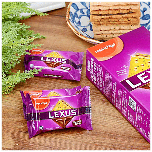 Buy Munchys Lexus Sandwich Calcium Cracker - Chocolate Cream Online at ...