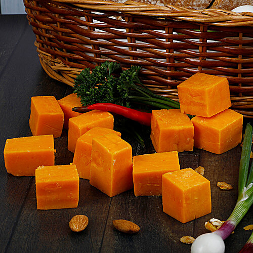 Buy Fresho Signature Cheddar Cheese - Diced, Welsh Online at Best Price ...