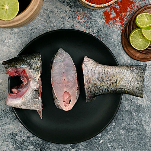 Buy fresho! Sea Bass/Bhetki Fish - Curry Cut, Fresh & Tender Online at ...