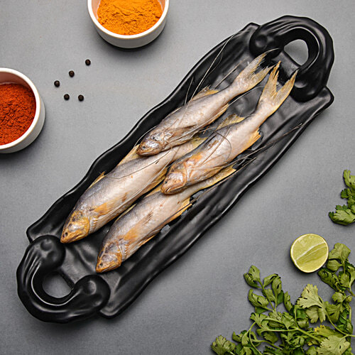 Buy Fresho Kolkata/Bengali Topse Fish - Whole, Uncleaned Online at Best ...