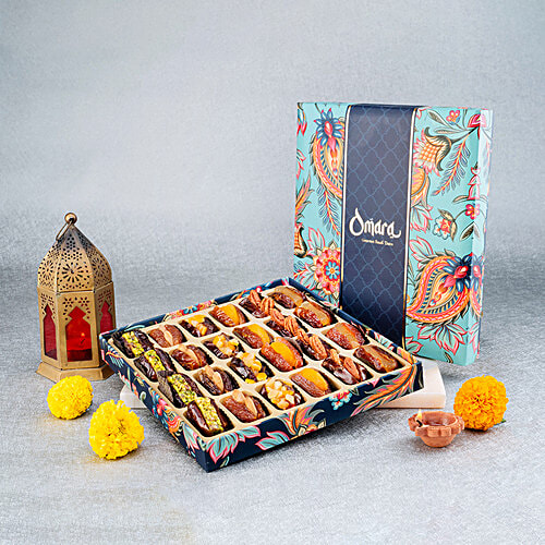 Buy Omara Saudi Dates - Assorted Flavours, Festive Gift Box, T24 Online ...