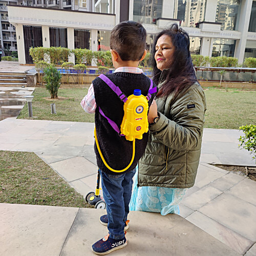 Buy House of Festivals Holi Color Pichkari/Water Gun Minion Shape With ...