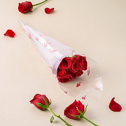 Buy Hoovu Fresh 6 Red Roses Bouquet Online at Best Price of Rs 230 ...