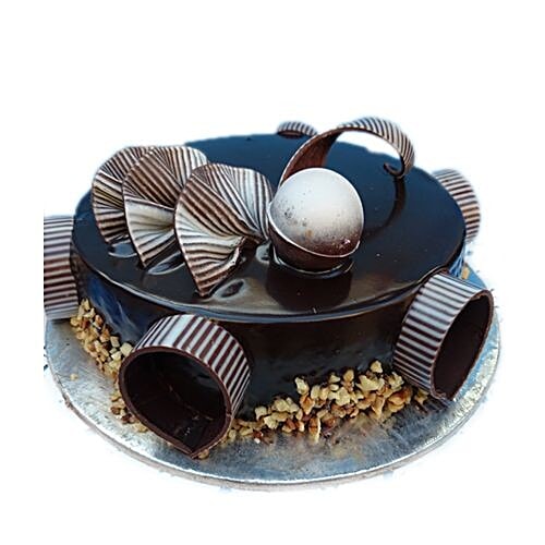 Buy Bakery World Fresh Cake - Chocoloate Walnut, Eggless 500 gm Online ...