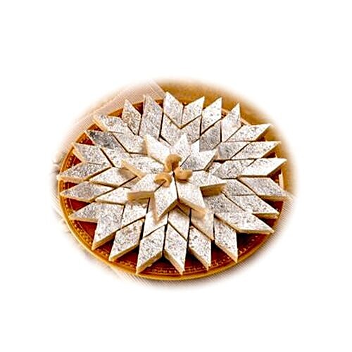 Buy G Pulla Reddy Sweets Kaju Burfi 500 Gm Pack Of 1 Online at the Best ...