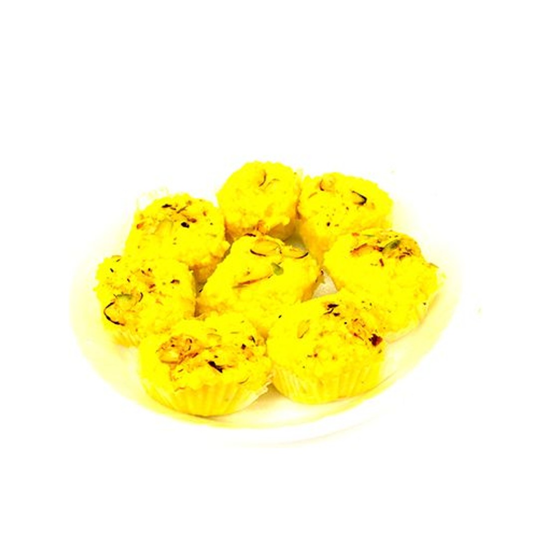 Buy Punjabi Chandu Halwai Colaba Sweets Kesari Malai Peda 250Gm Online ...