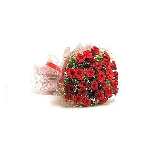 Buy FERNS N PETALS Flower Bouquet - Pure Love Roses Online at Best ...