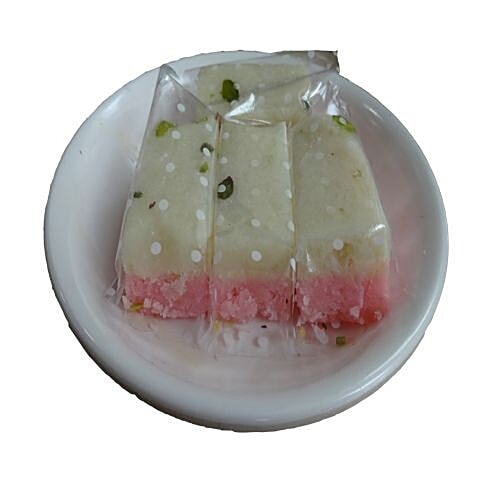 Buy Pradeep Sweets Sweets - Khobra Malai Burfi Online at Best Price of ...