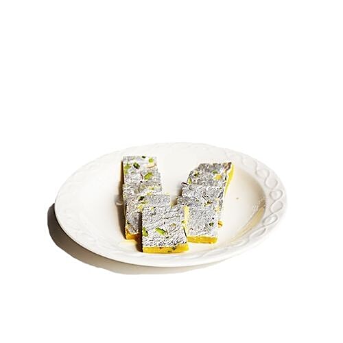 Buy Aggarwal Sweets-Naraina Vihar Sweets - Kaju Burfi Online at Best ...