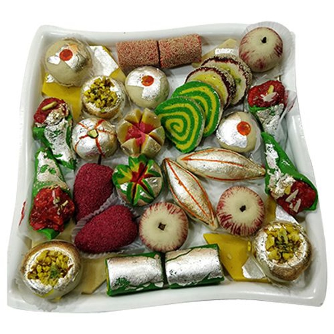 Buy Suleman Mithaiwala Sweets - Kaju Assorted Mithai Online at Best ...