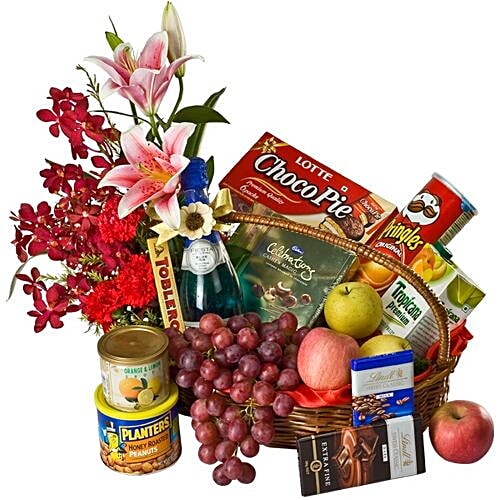 Buy Right Florist Flower Bouquet - Elite Class Online at Best Price of ...