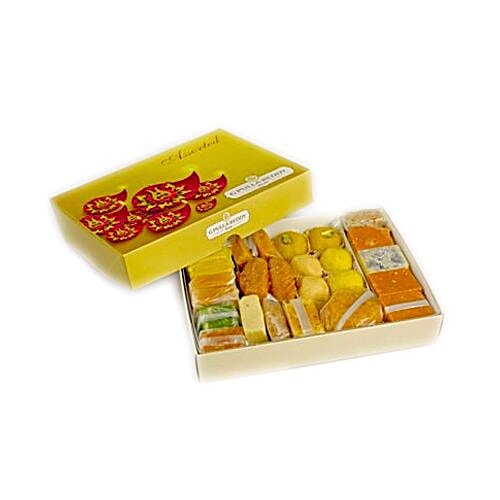 Buy G Pulla Reddy Sweets Mixed Sweets 1 Kg Pack Of 1 Online at the Best ...