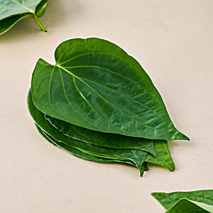 Buy Fresho Banana Leaf 5 Pcs Online At Best Price of Rs 34.36 - bigbasket