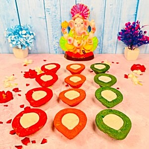 Buy Mangal Bhavan Handicraft Panchgavya Normal Diya Online at Best ...