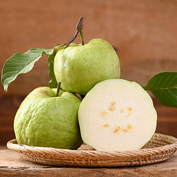 Buy Fresho Guava Thai 250 g Online at the Best Price of Rs 44.93 ...