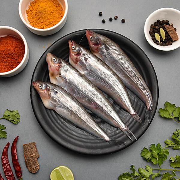 Buy fresho! Kolkata/Bengali Pabda Fish - Whole, Uncleaned Online at ...