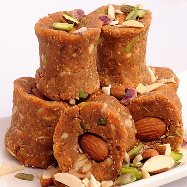 Buy Karachi Pure Ghee Sweets Pinni 500 Gm Online at the Best Price of ...