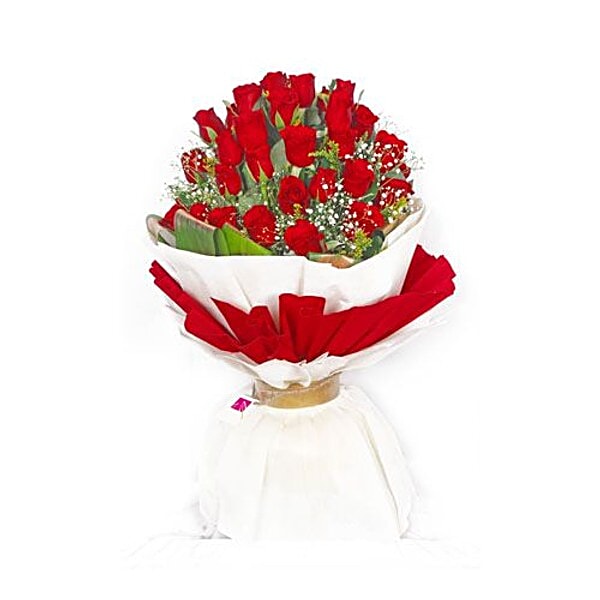 Buy Blooms And Bouquets Matunga Flower Bouquet Red White Delight 1 Pc ...
